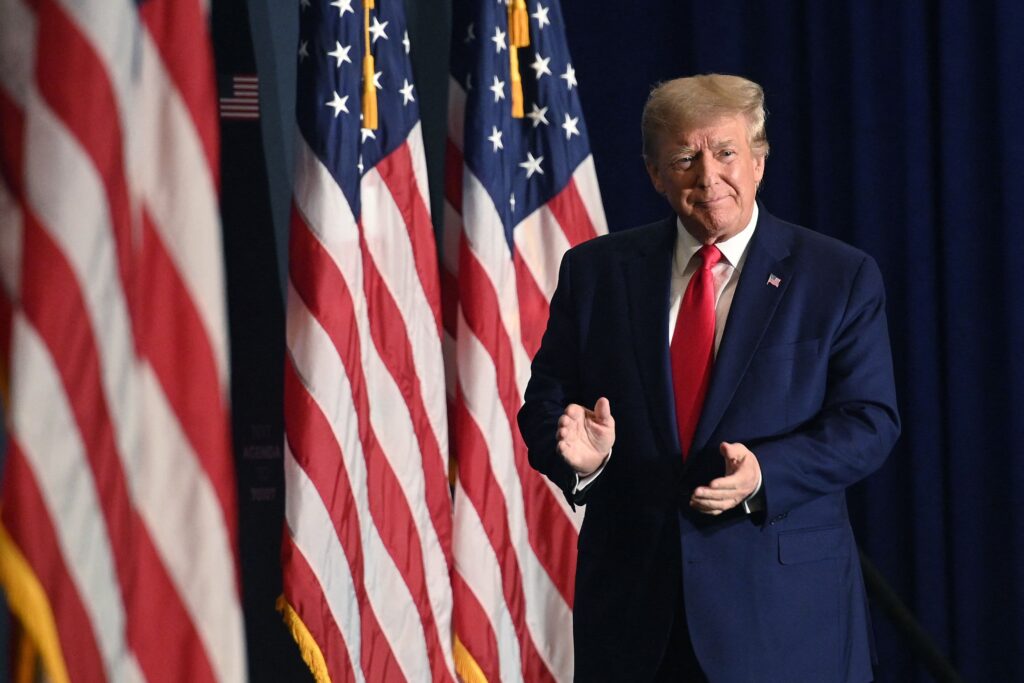 Donald Trump reportedly gave a tough ultimatum to high-ranking ...